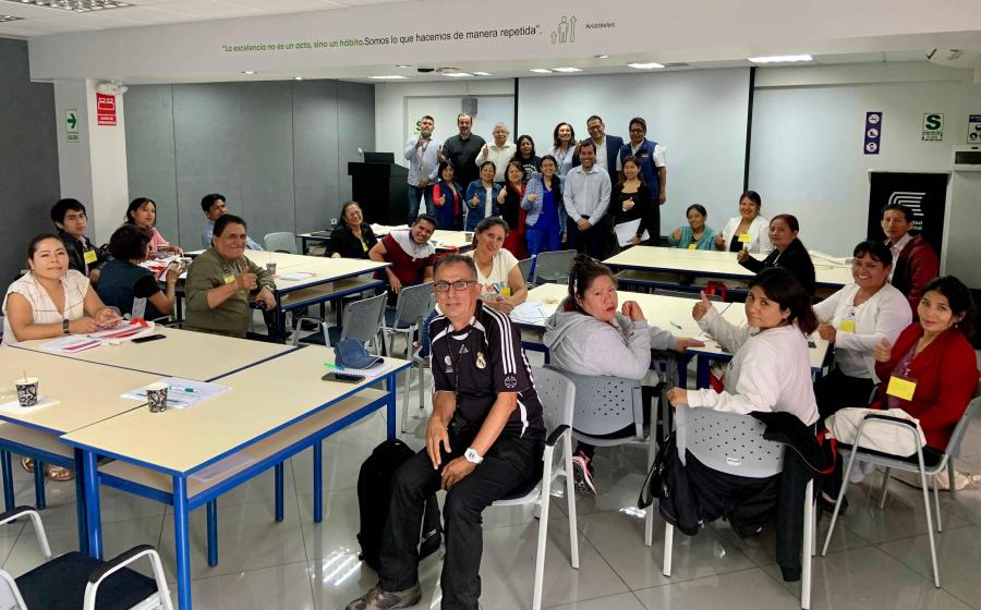 Taller presencial para educadores pares en VIH y consejeros en TB | Socios en Salud